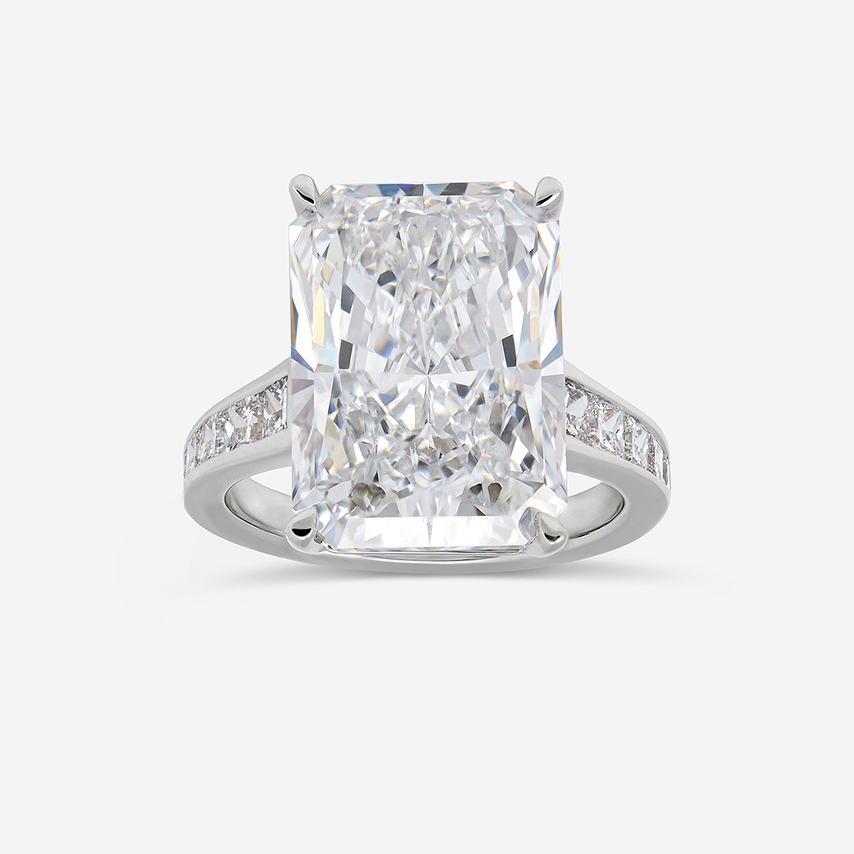 Radiant Engagement Ring - Grownbrilliance